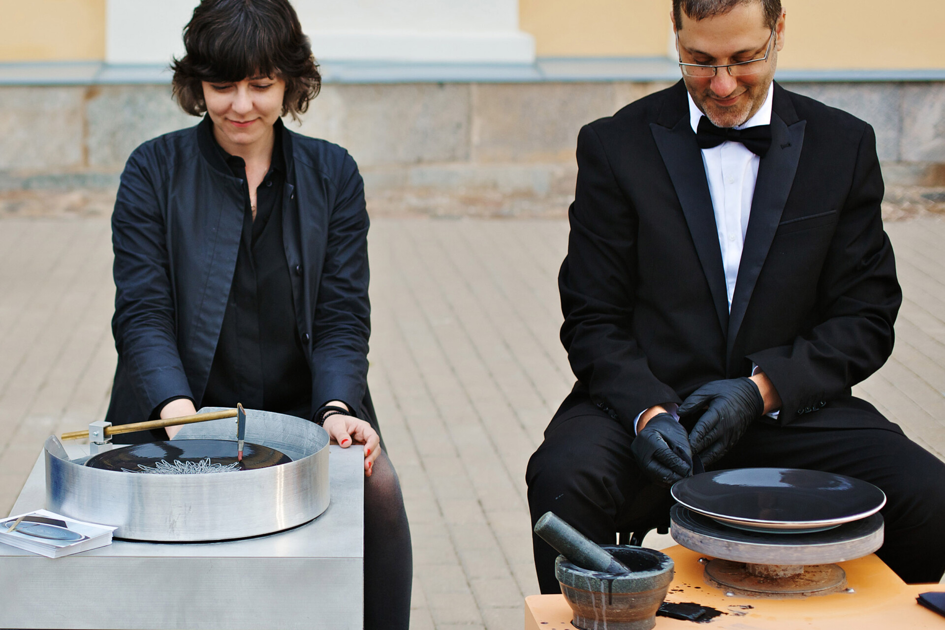 LIAT SEGAL | PLATE RECORDER | drawing machine